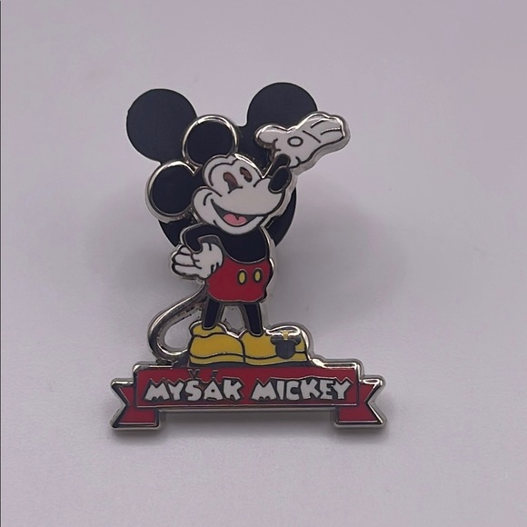 Disney | Jewelry | Disney Mickey Mouse Collectible Pin | Poshmark